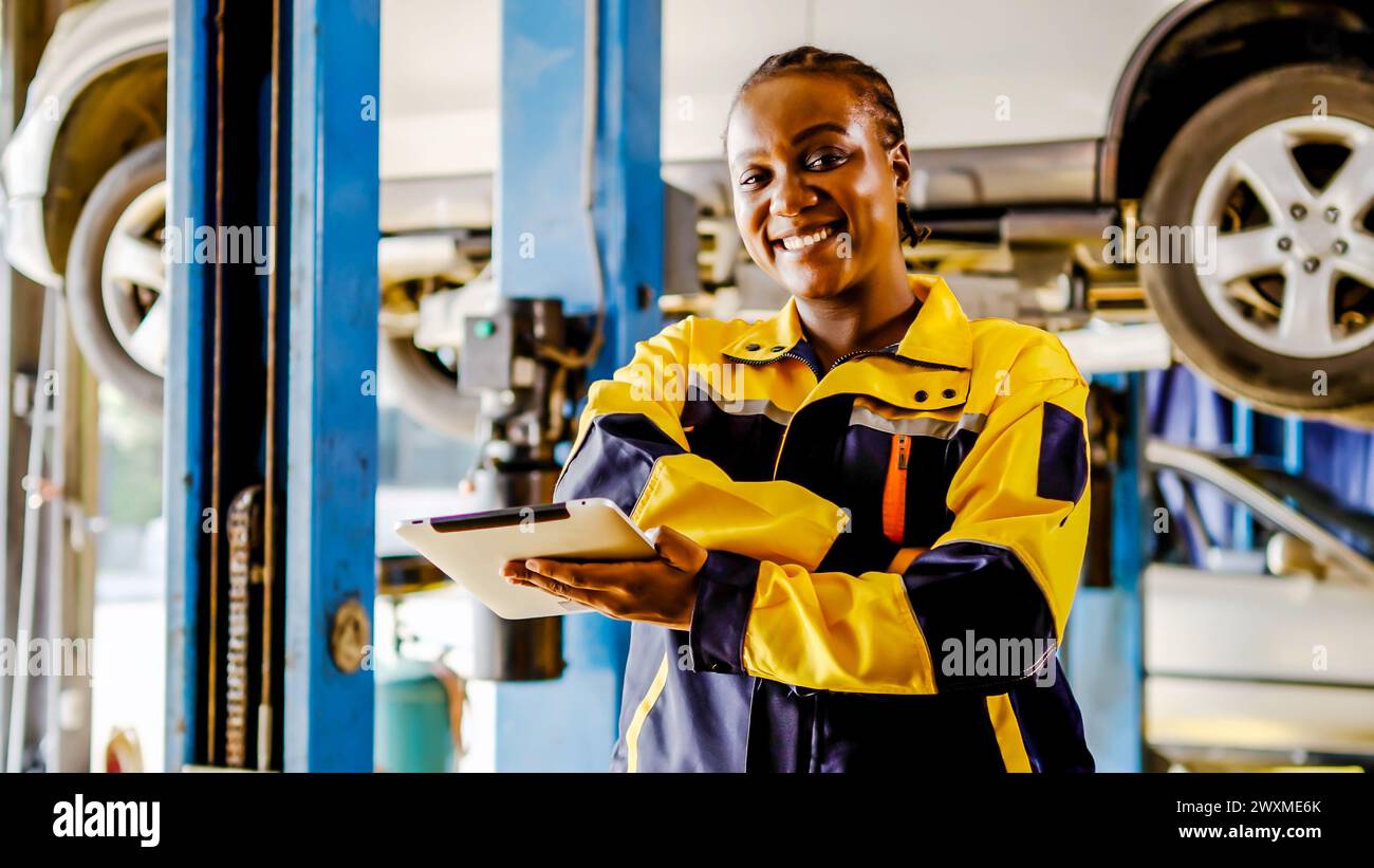 African car mechanic hi-res stock photography and images - Alamy
