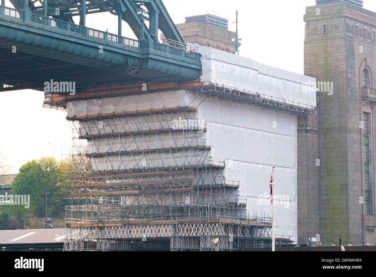 Newcastle upon Tyne UK: 31st Mar 2024: Scafollding on the Tyne Bridge ...