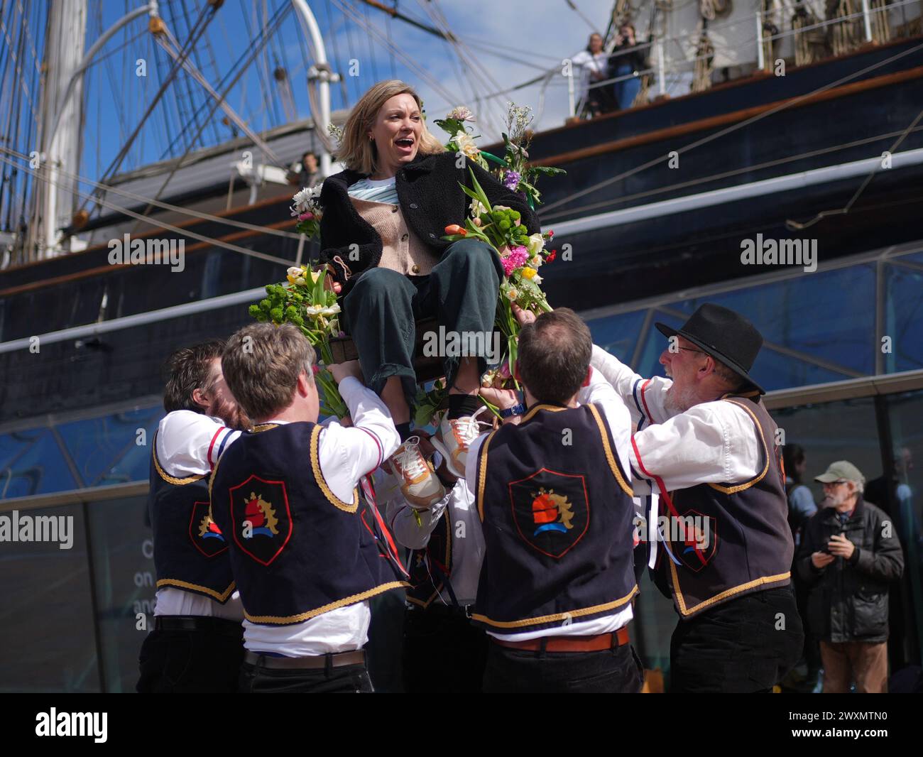 Chairlifting hi-res stock photography and images - Alamy