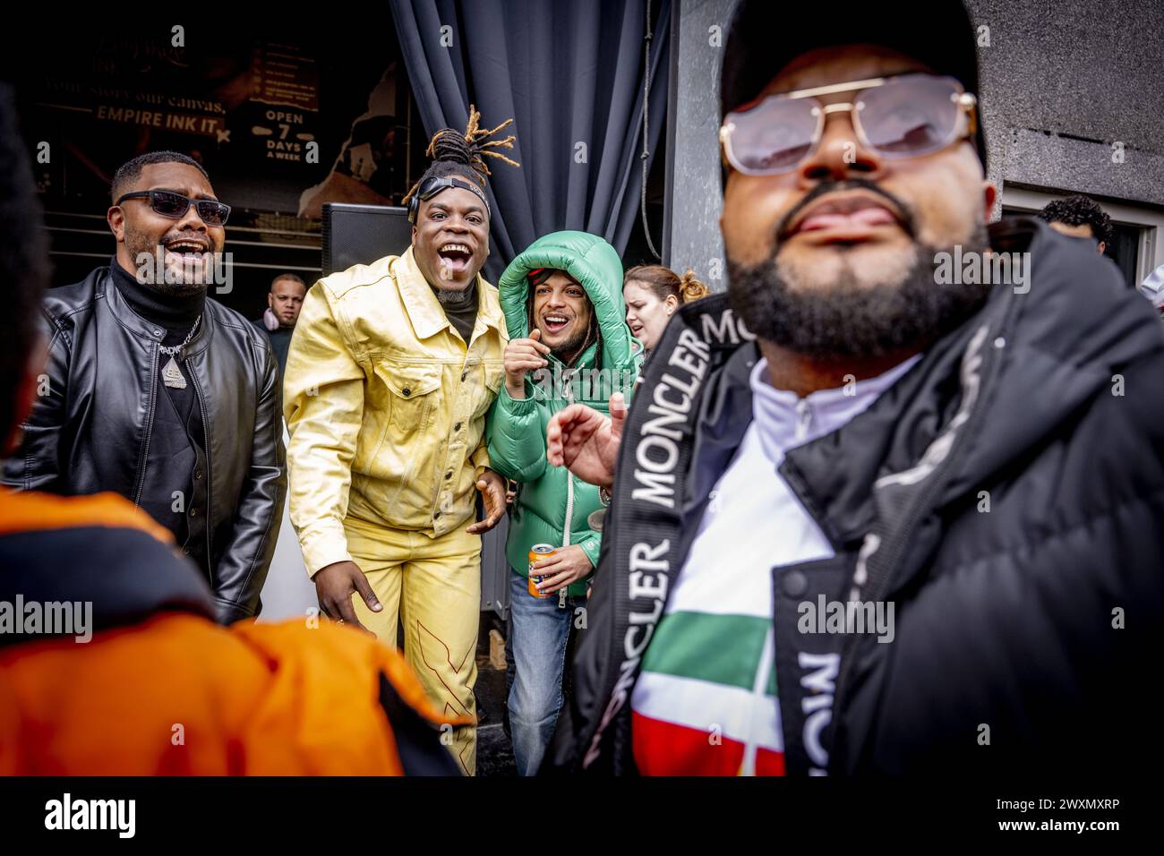 ROTTERDAM - Ronnie Flex during a funeral procession for the deceased ...