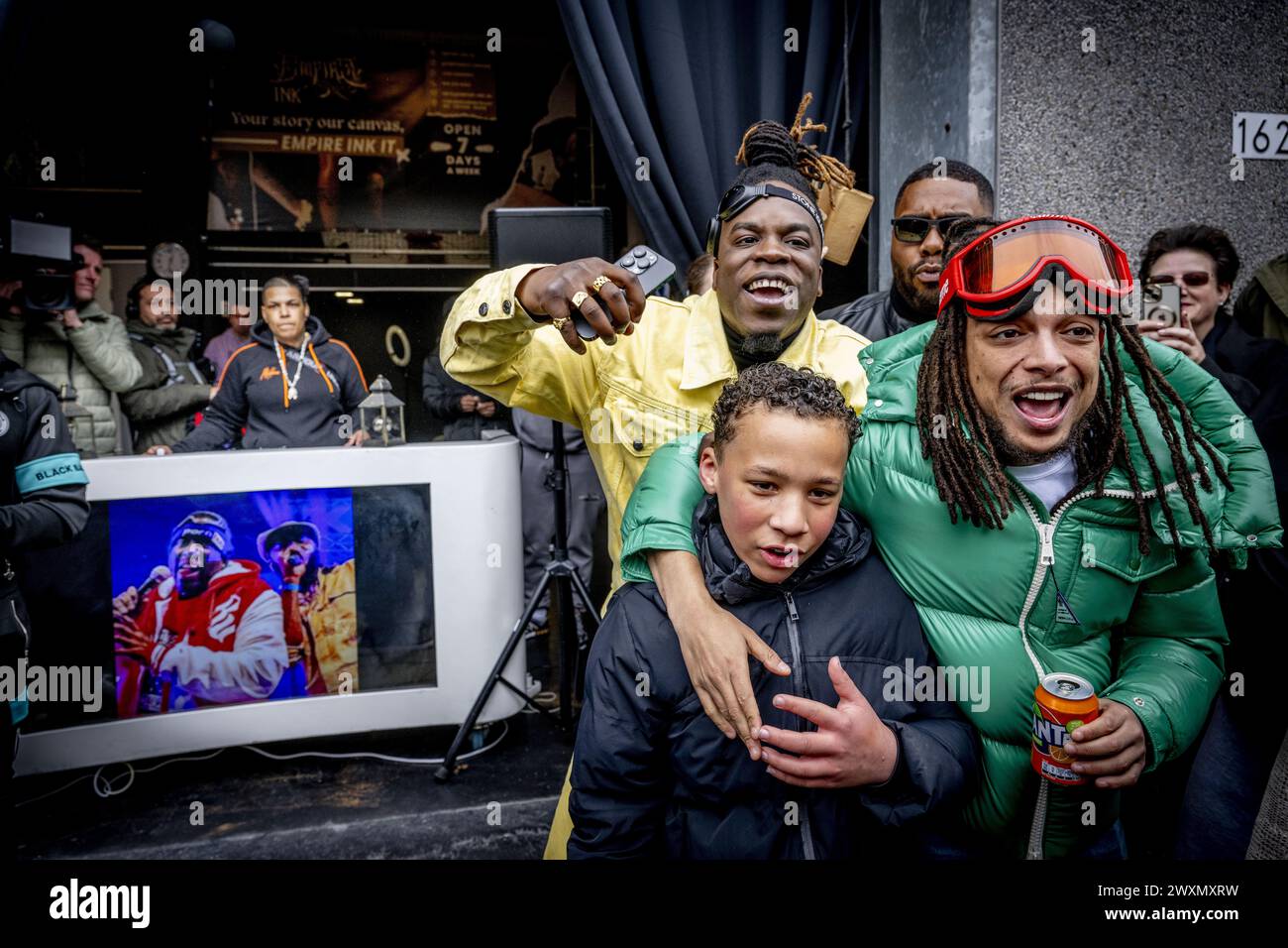 ROTTERDAM - Ronnie Flex during a funeral procession for the deceased ...