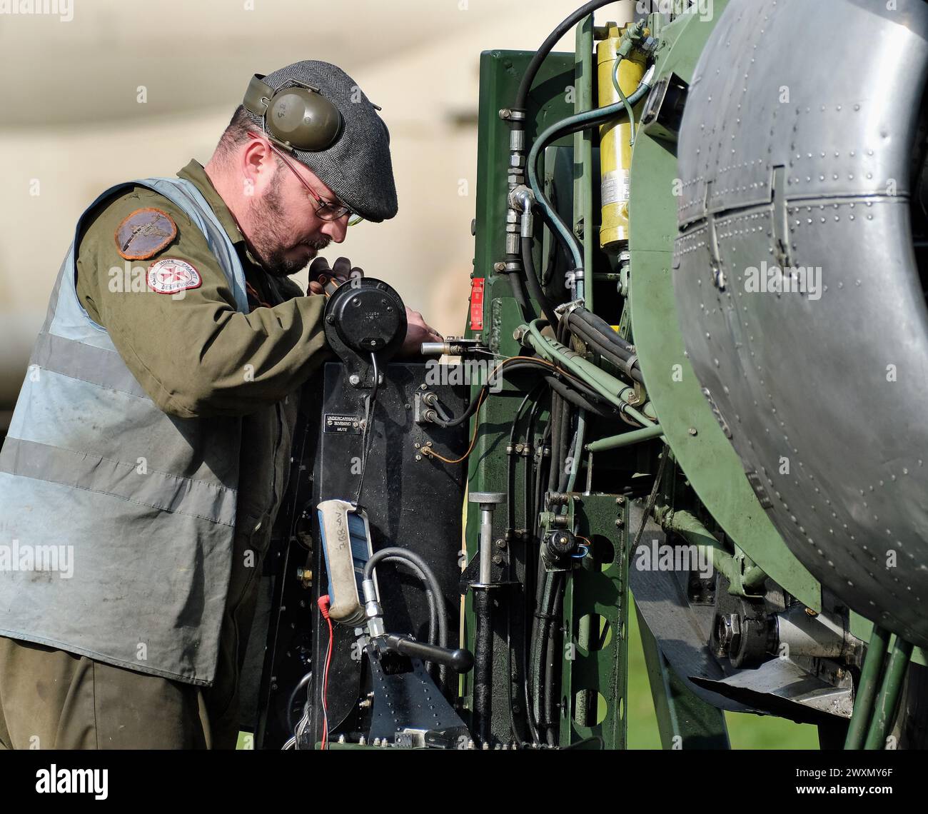 Cheetah engine hi-res stock photography and images - Alamy