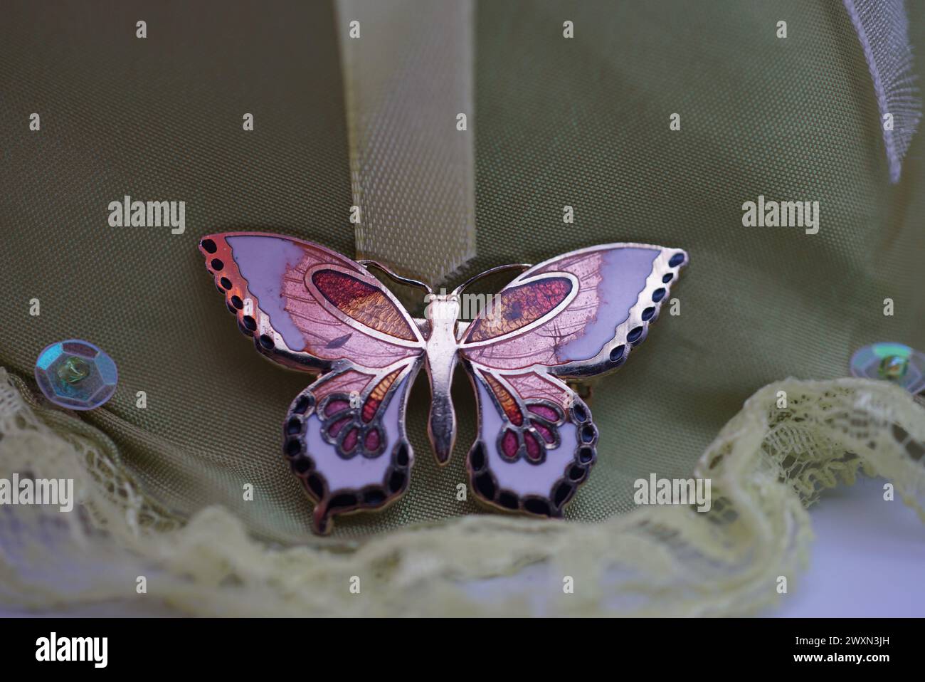 Featuring graceful hi-res stock photography and images - Alamy