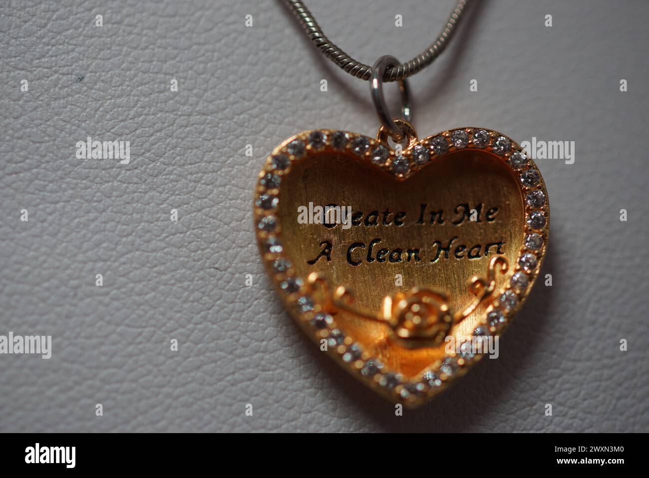 Hanging words hi-res stock photography and images - Alamy