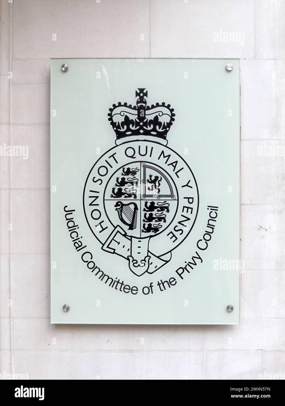 Westminster city council building hi-res stock photography and images ...