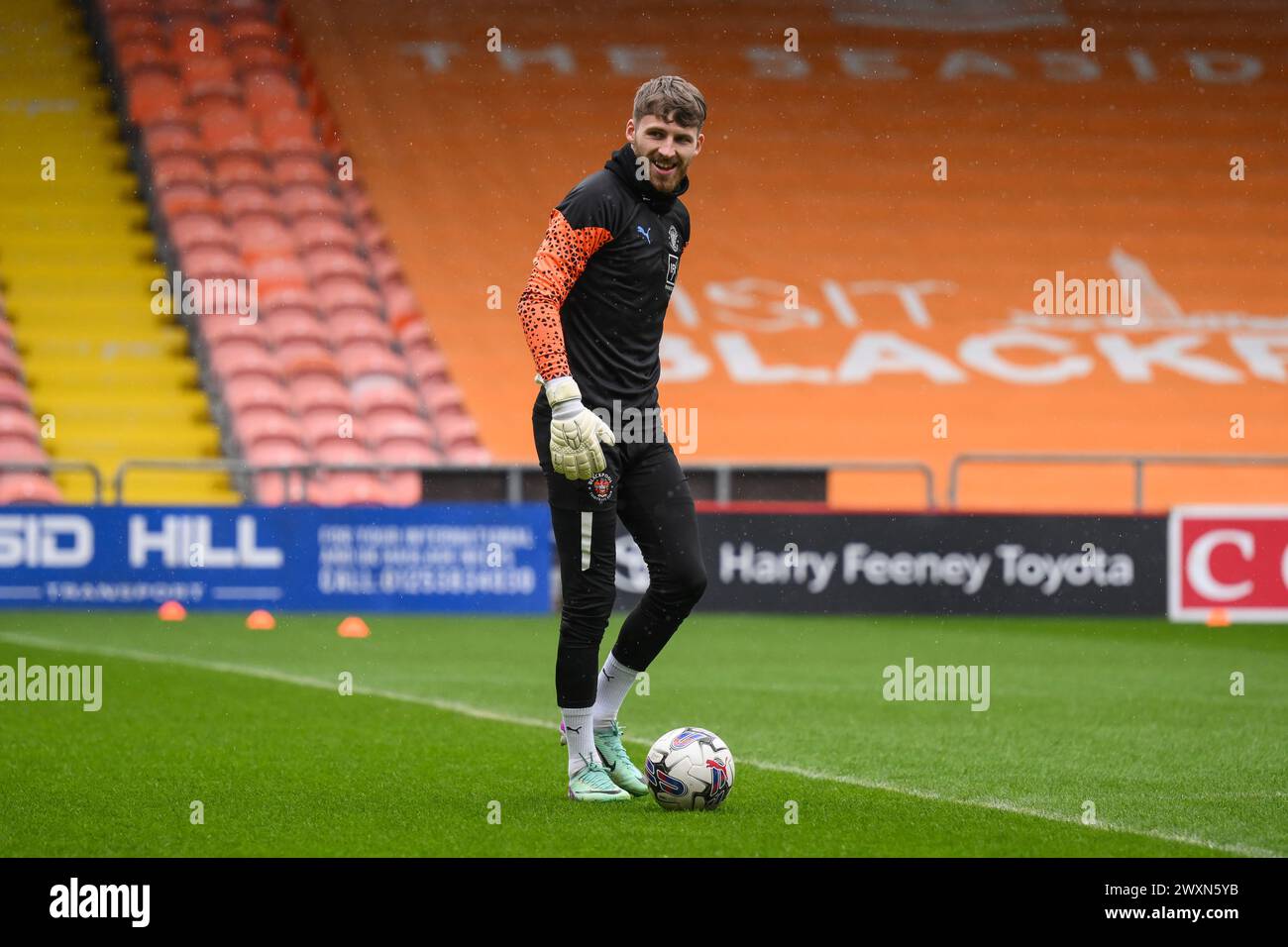 Daniel Grimshaw of Blackpool during the pre-game warmup ahead of the ...