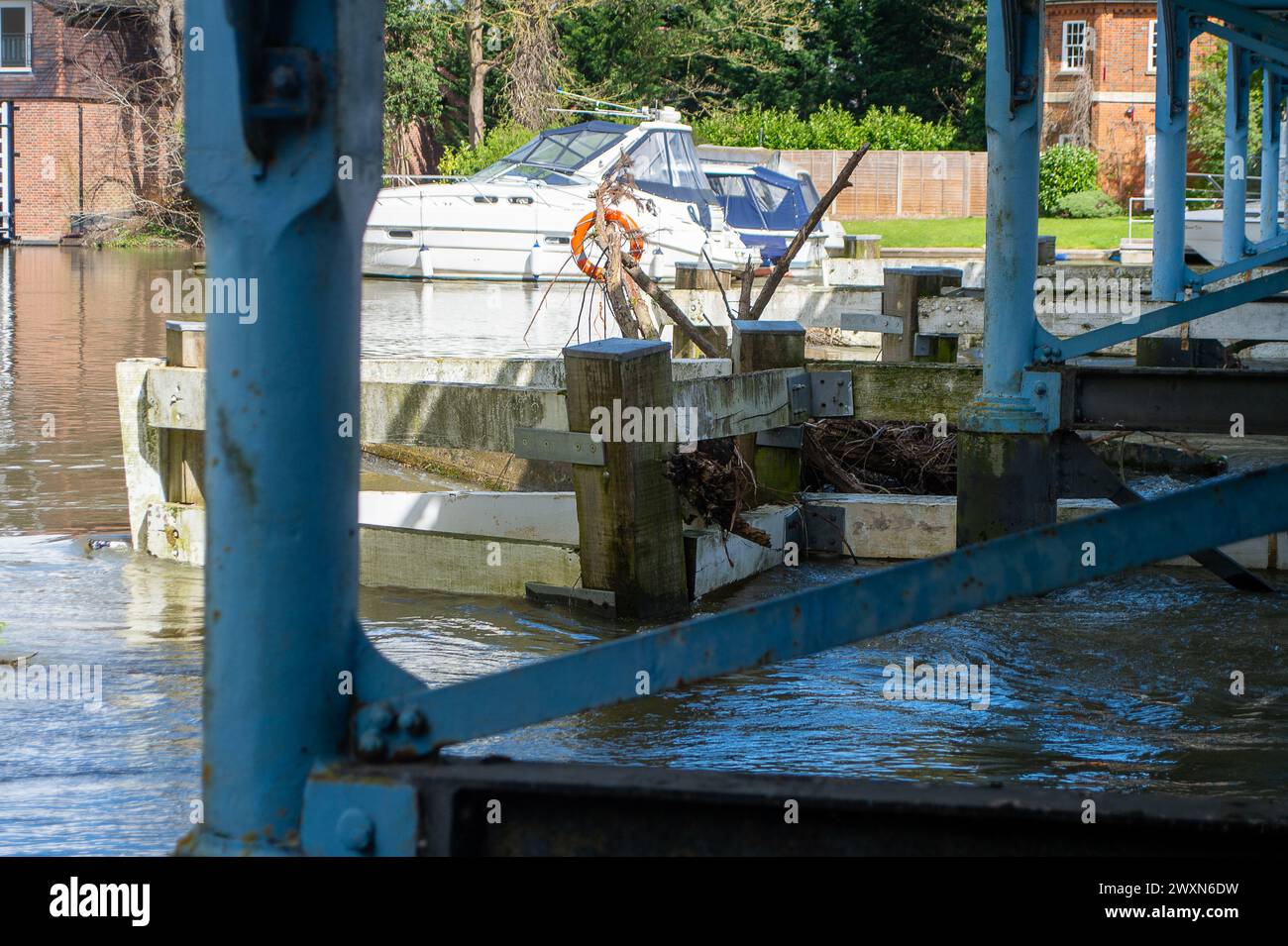 Cookham, Berkshire, UK. 1st April, 2024. Following heavy rain and ...