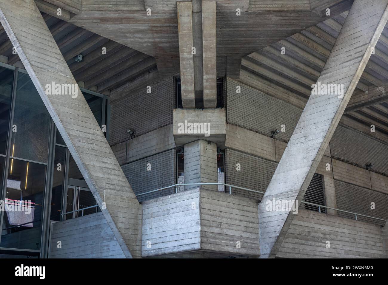 Brutalist architecture of the South Bank on the River Thames, London ...