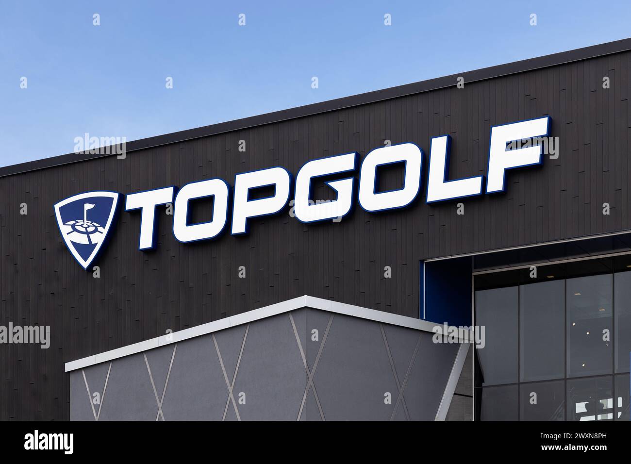 Topgolf logo hi-res stock photography and images - Alamy