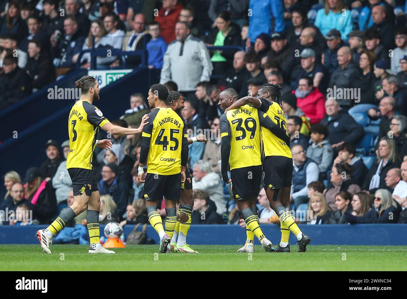 Edo Kayembe of Watford celebrates his goal to make it 0-1 during the ...