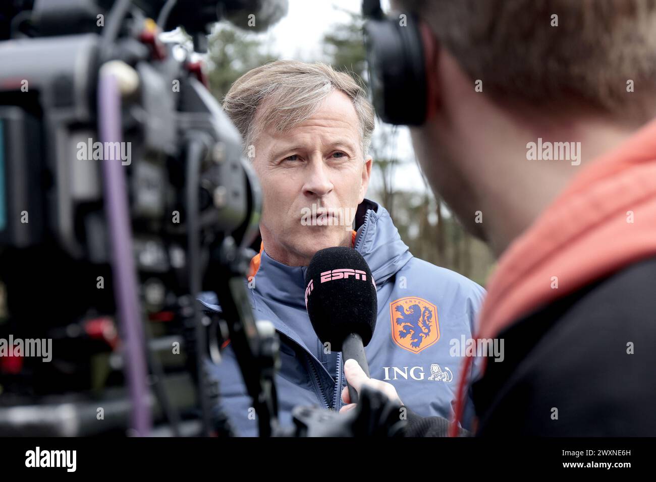 ZEIST - Holland coach Andries Jonker prior to the training of the Dutch ...