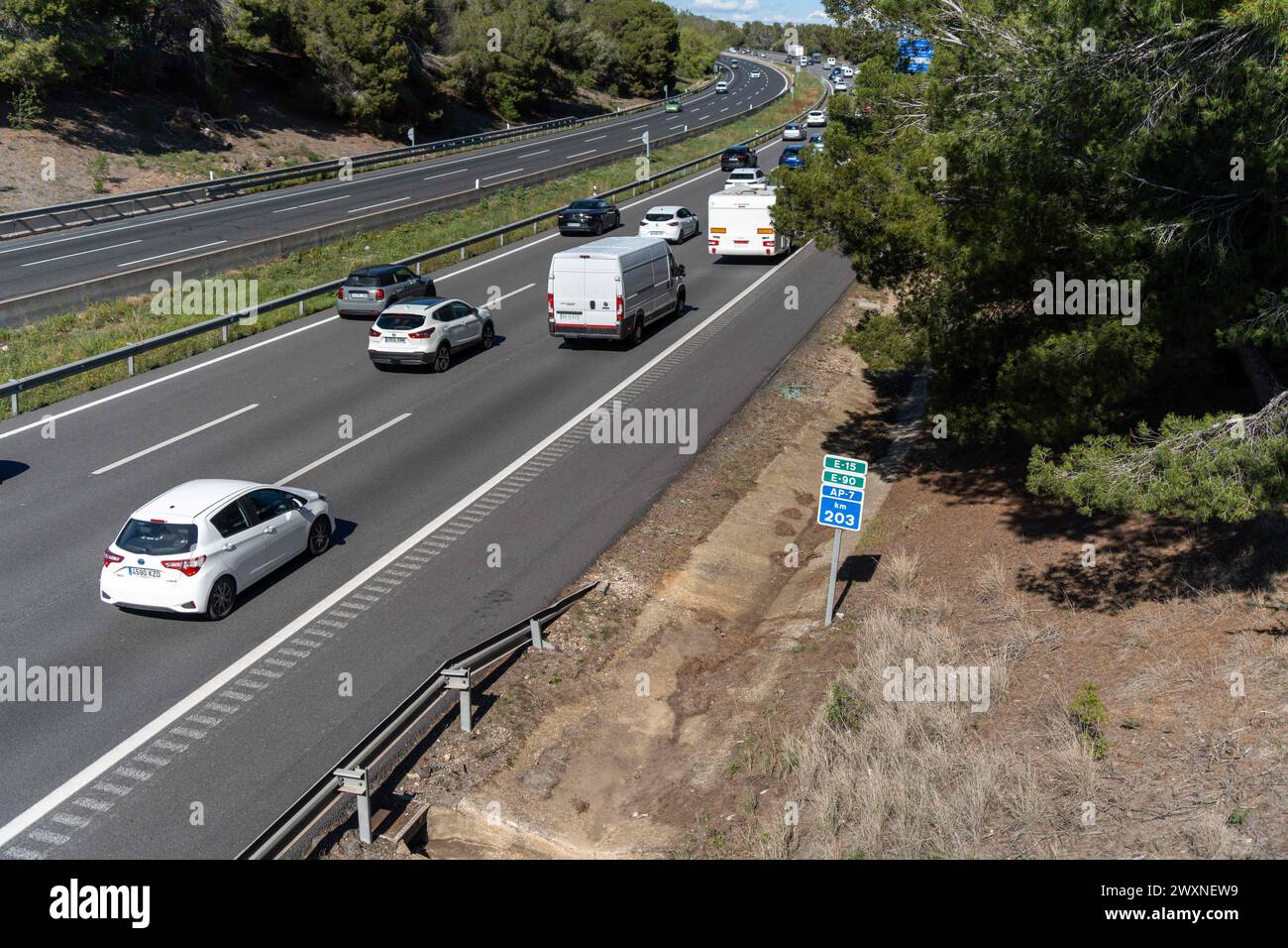 Colas de autopista hi-res stock photography and images - Alamy