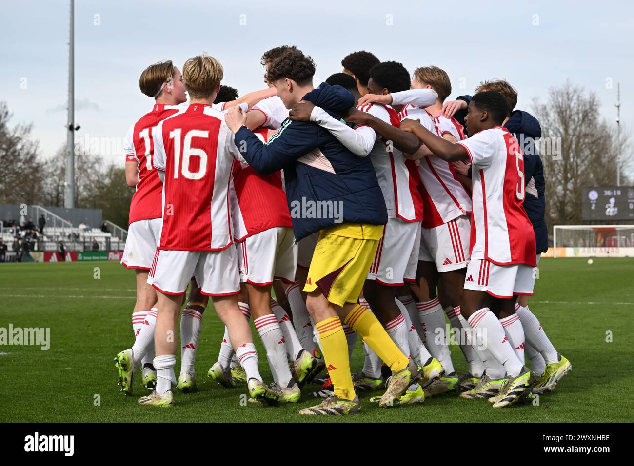 Uniformizer hi-res stock photography and images - Alamy