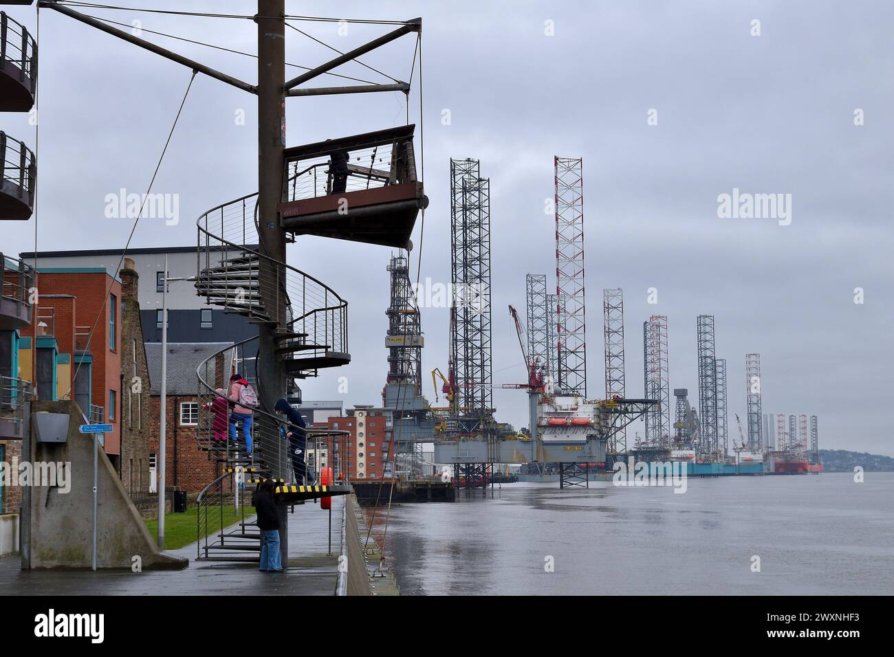 Weekend in Dundee Stock Photo - Alamy