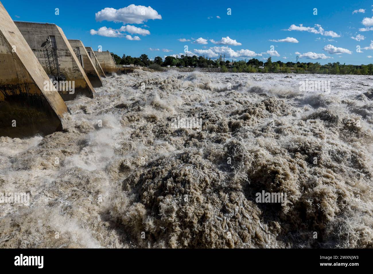 Barrage inondation hi-res stock photography and images - Alamy