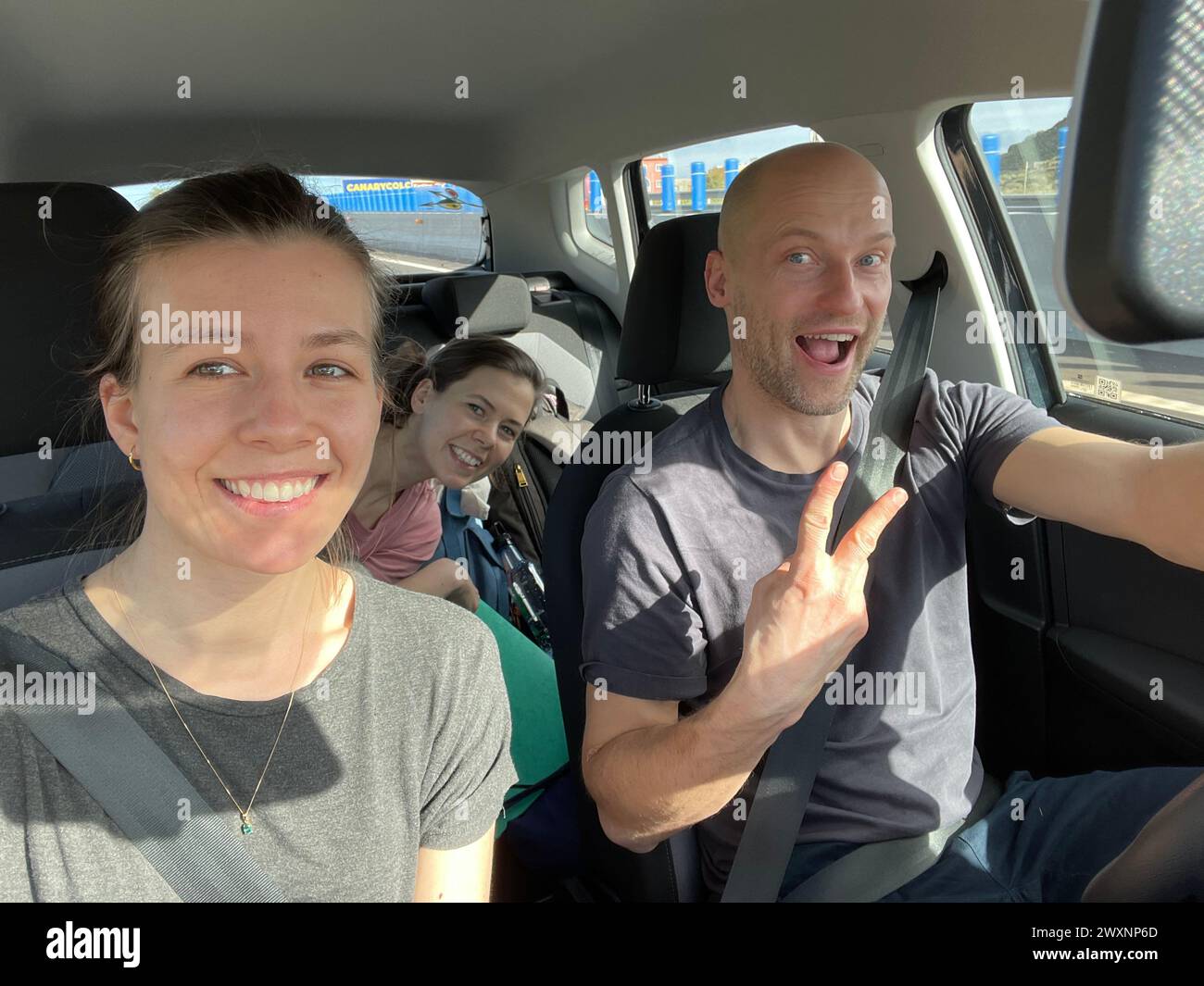 Selfie car family hi-res stock photography and images - Alamy