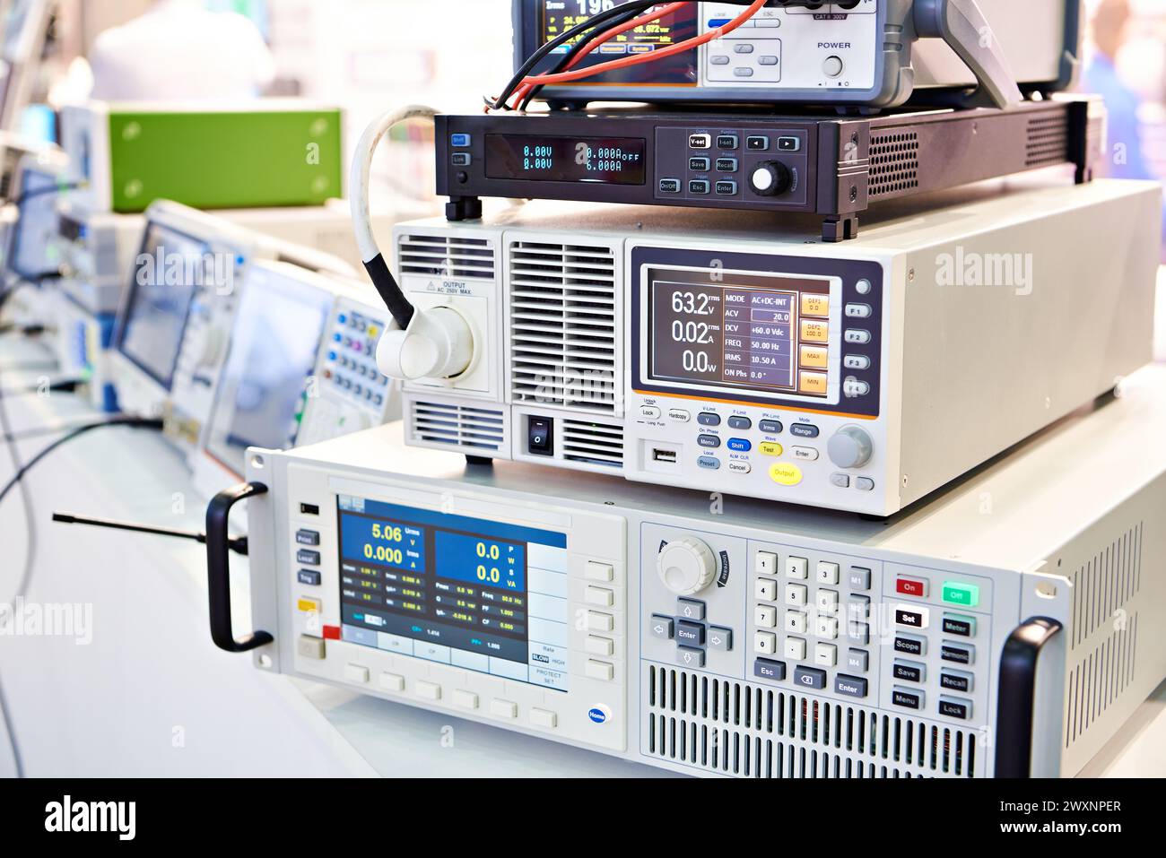 Power supplies and electronic measuring devices in the laboratory Stock ...