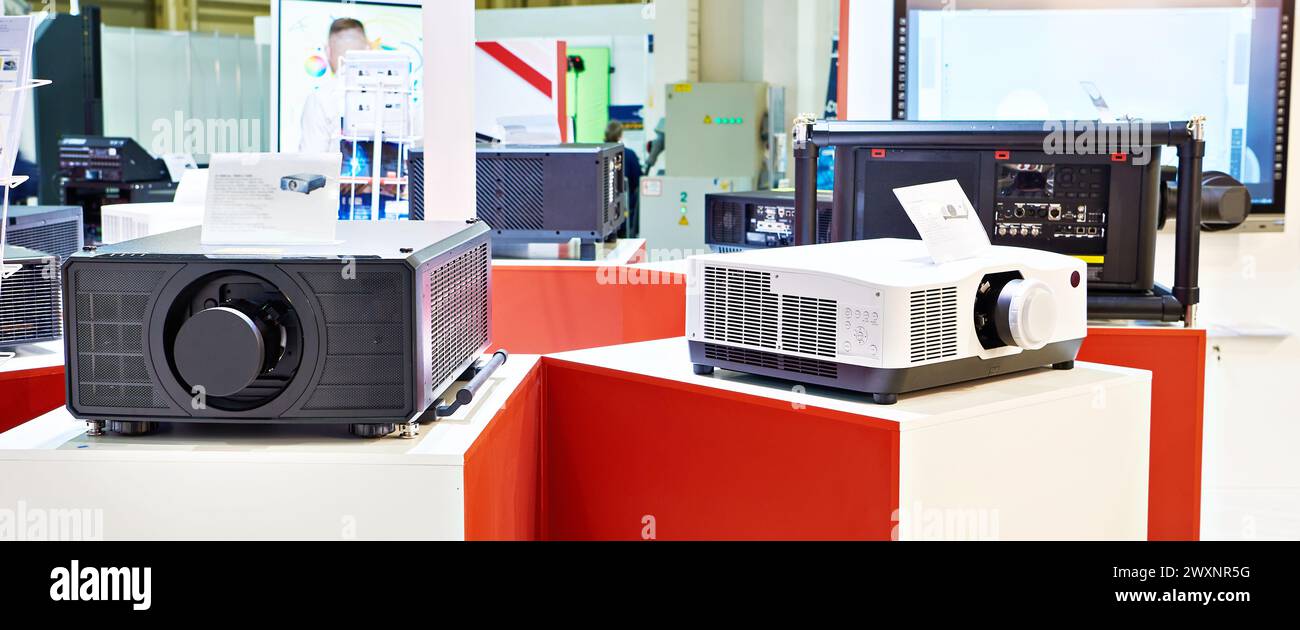 Modern projectors hi-res stock photography and images - Alamy