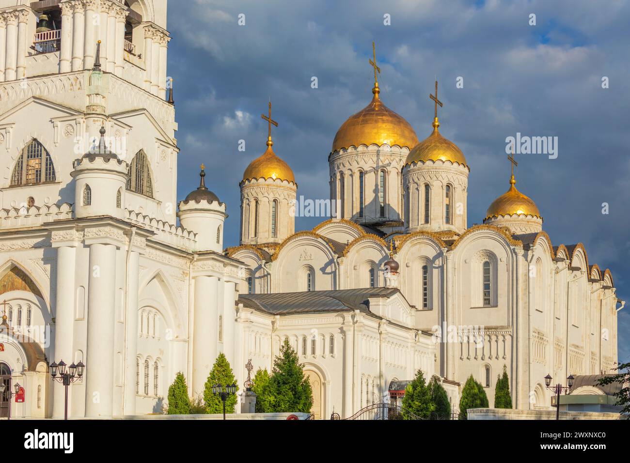 Russian 12th century cathedral architecture hi-res stock photography ...