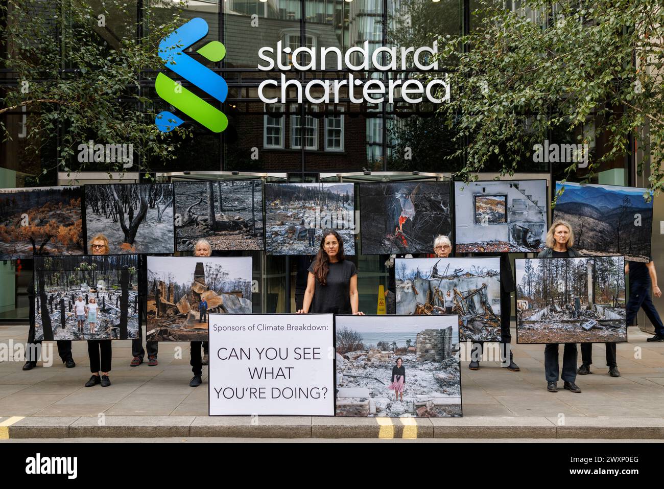 9th Oct 2023. Standard Chartered Bank offices, City of London, UK ...