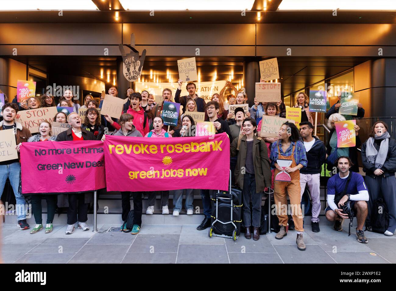 5th Oct. 2023. Labour Party HQ, Blackfriars Bridge Road, London, UK ...