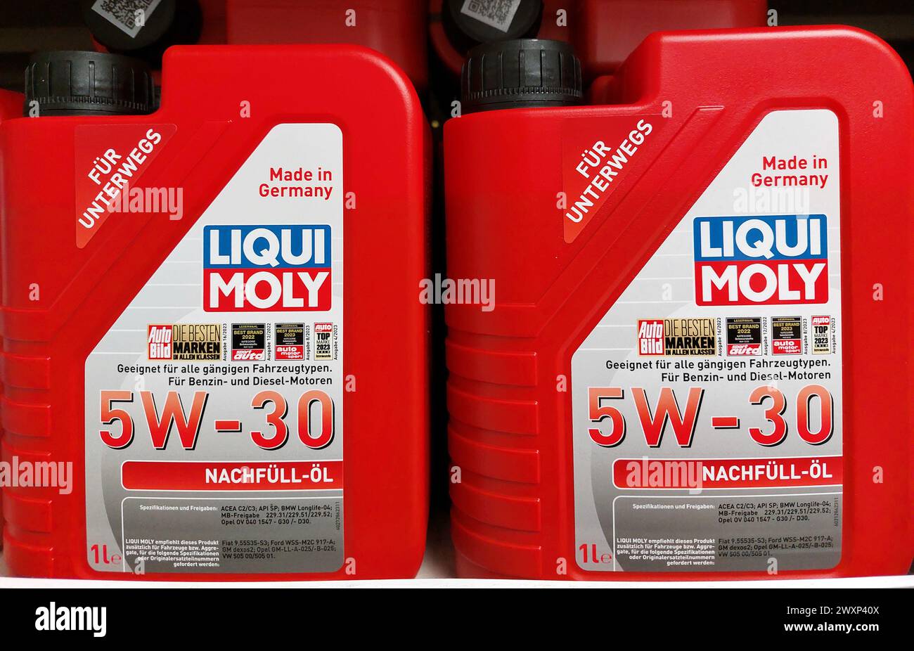 LIQUI MOLY engine oil cans in a hardware store Stock Photo - Alamy
