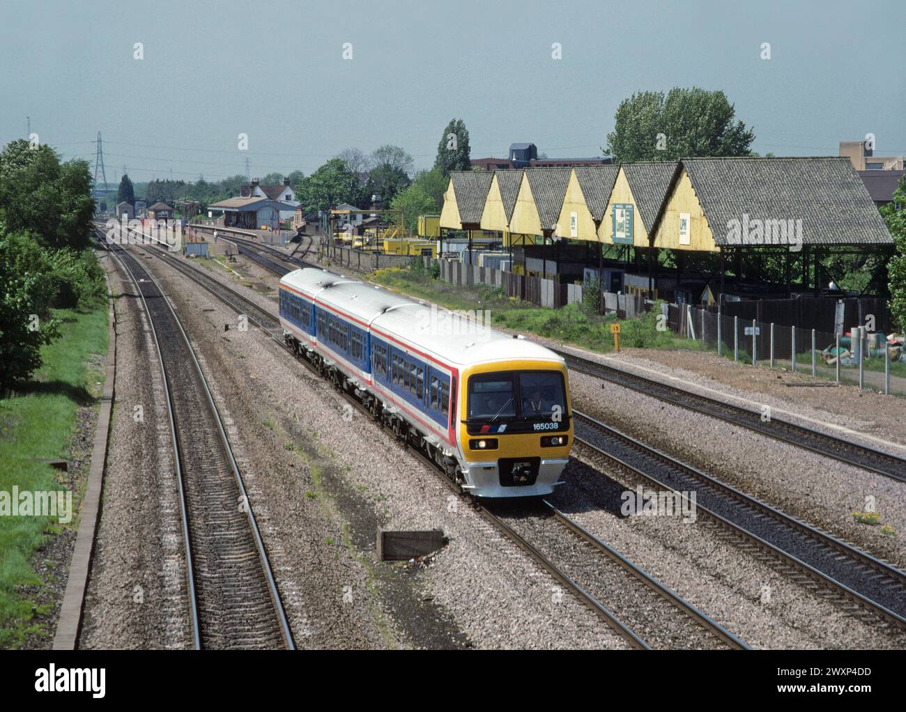 A Class 165 diesel multiple unit number 165035 working a Network ...