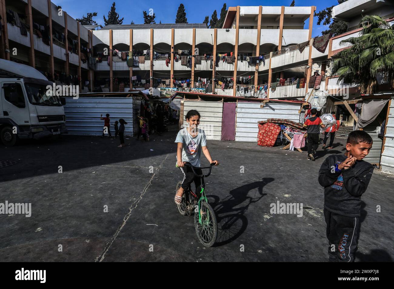 Rafah, Palestinian Territories. 01st Apr, 2024. Children play while ...