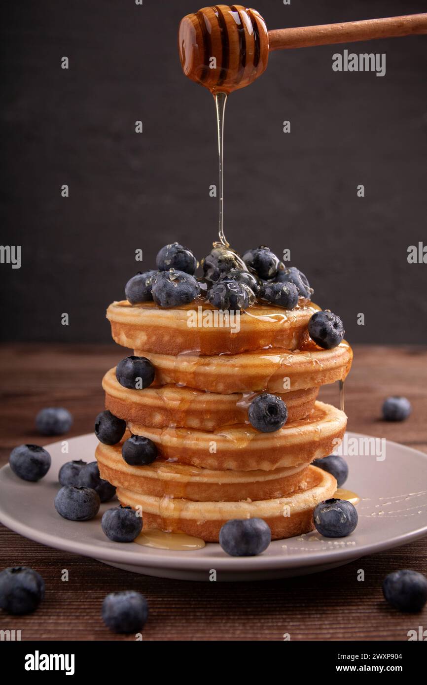 pancake, plate, honey, berry, dessert, stack, meal, breakfast, tasty, lunch, sweet, delicious ...