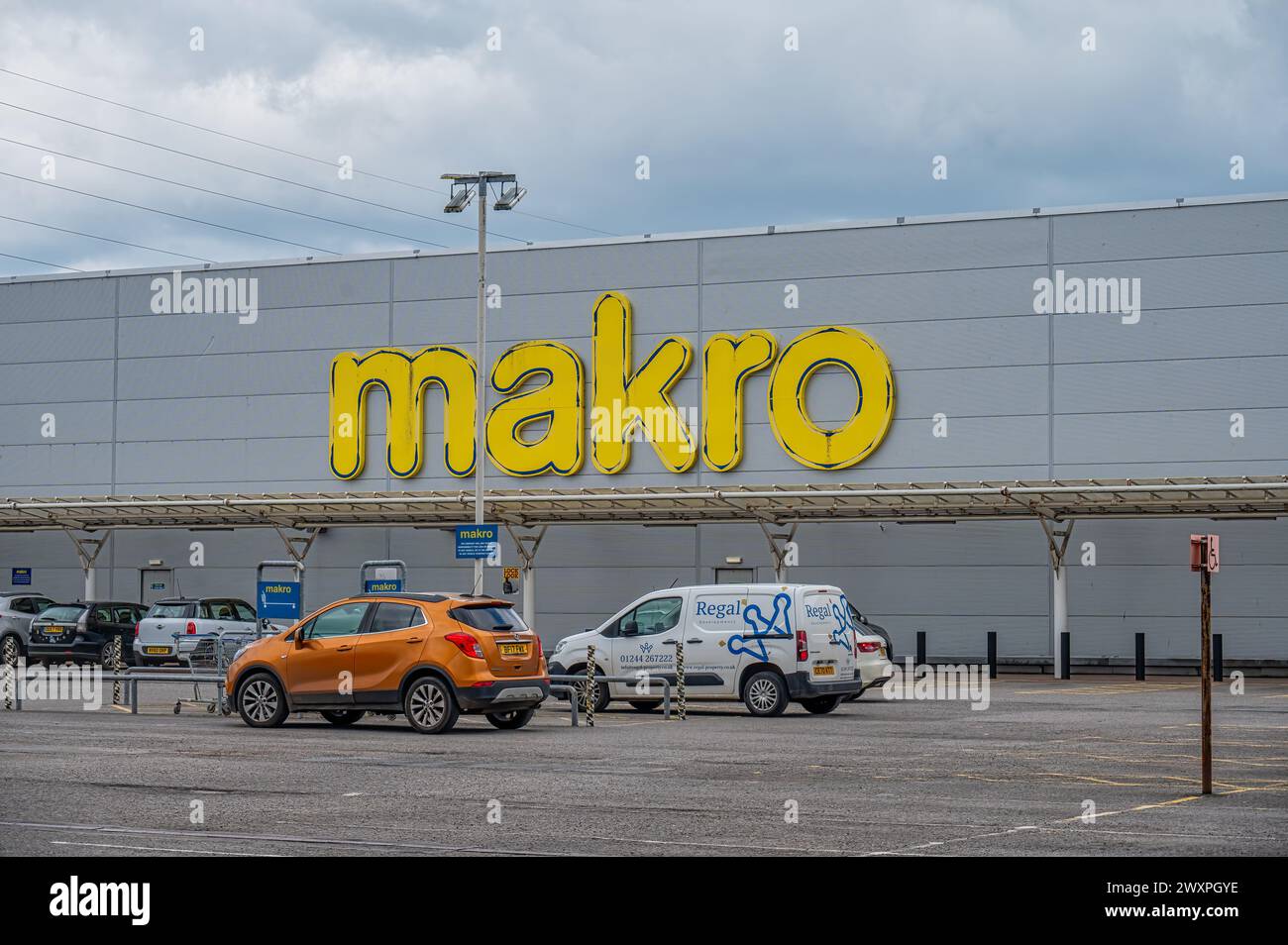 Makro store hi-res stock photography and images - Alamy