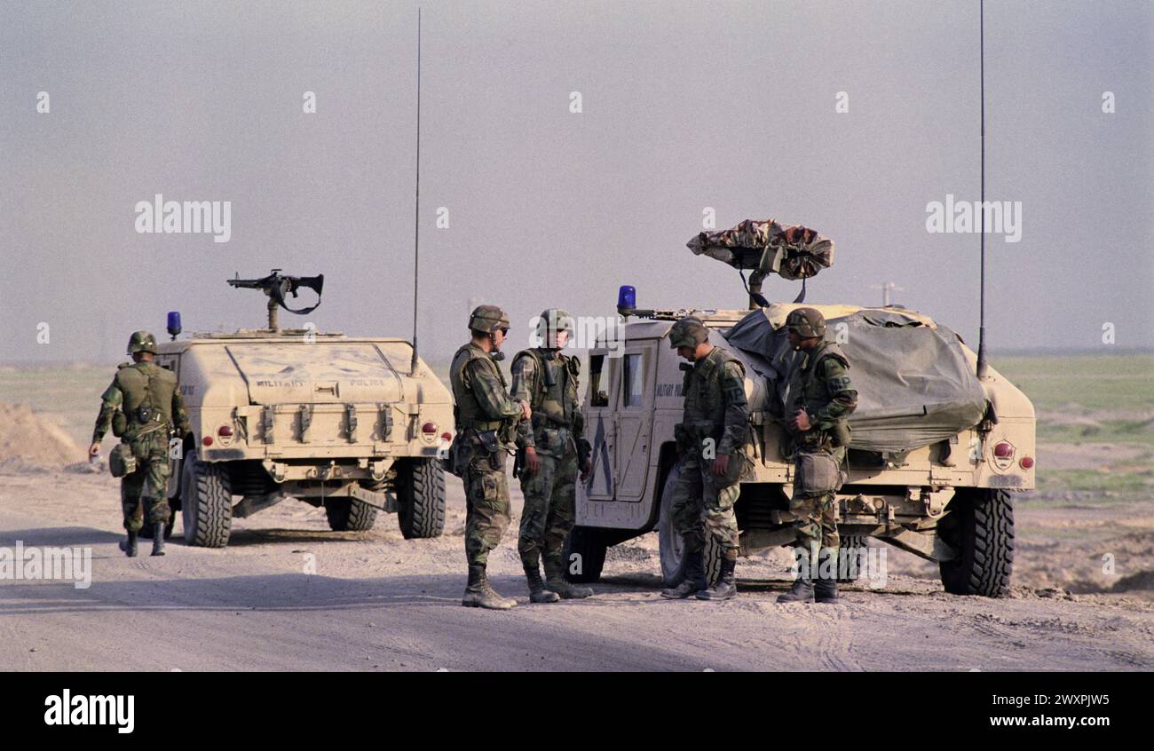 First Gulf War: 26th March 1991 U.S. Army military police at the last ...