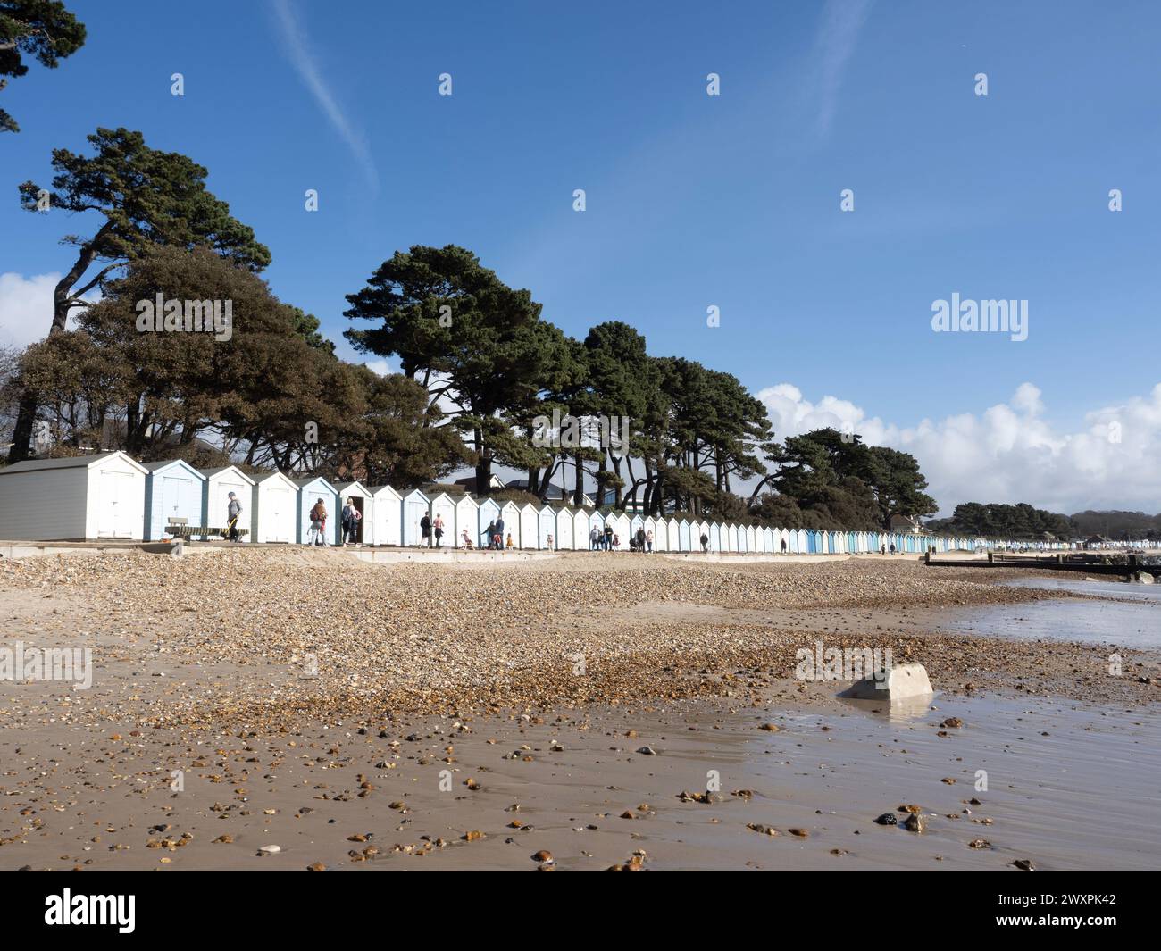 Beach huts on Avon Beach, Mudeford UK Stock Photo - Alamy