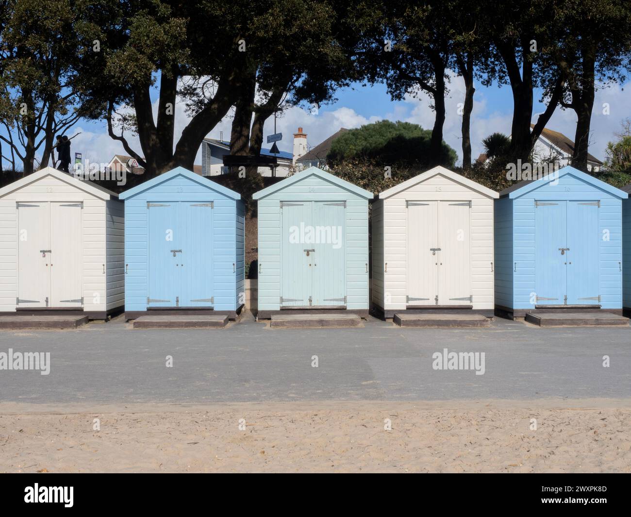 Beach huts on Avon Beach, Mudeford UK Stock Photo - Alamy