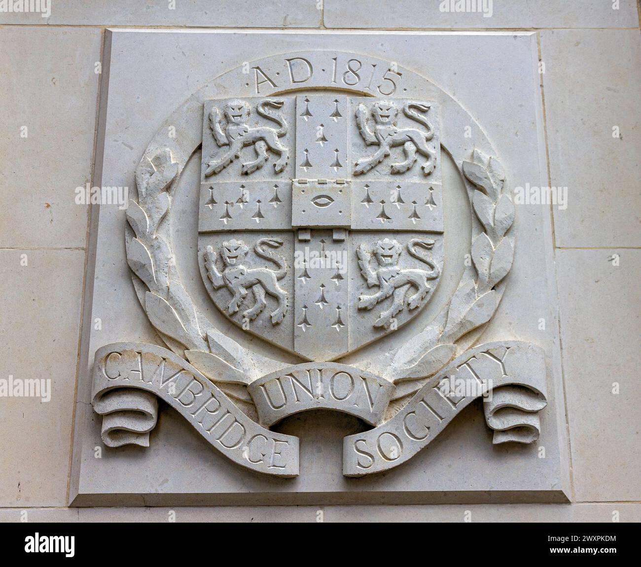 Cambridge university coat of arms hi-res stock photography and images ...