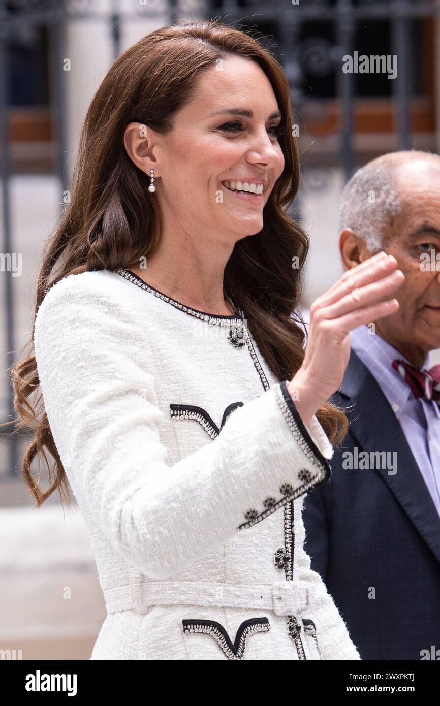 London, UK. 20 Jun, 2023. Pictured: Catherine - The Princess of Wales departs The National ...