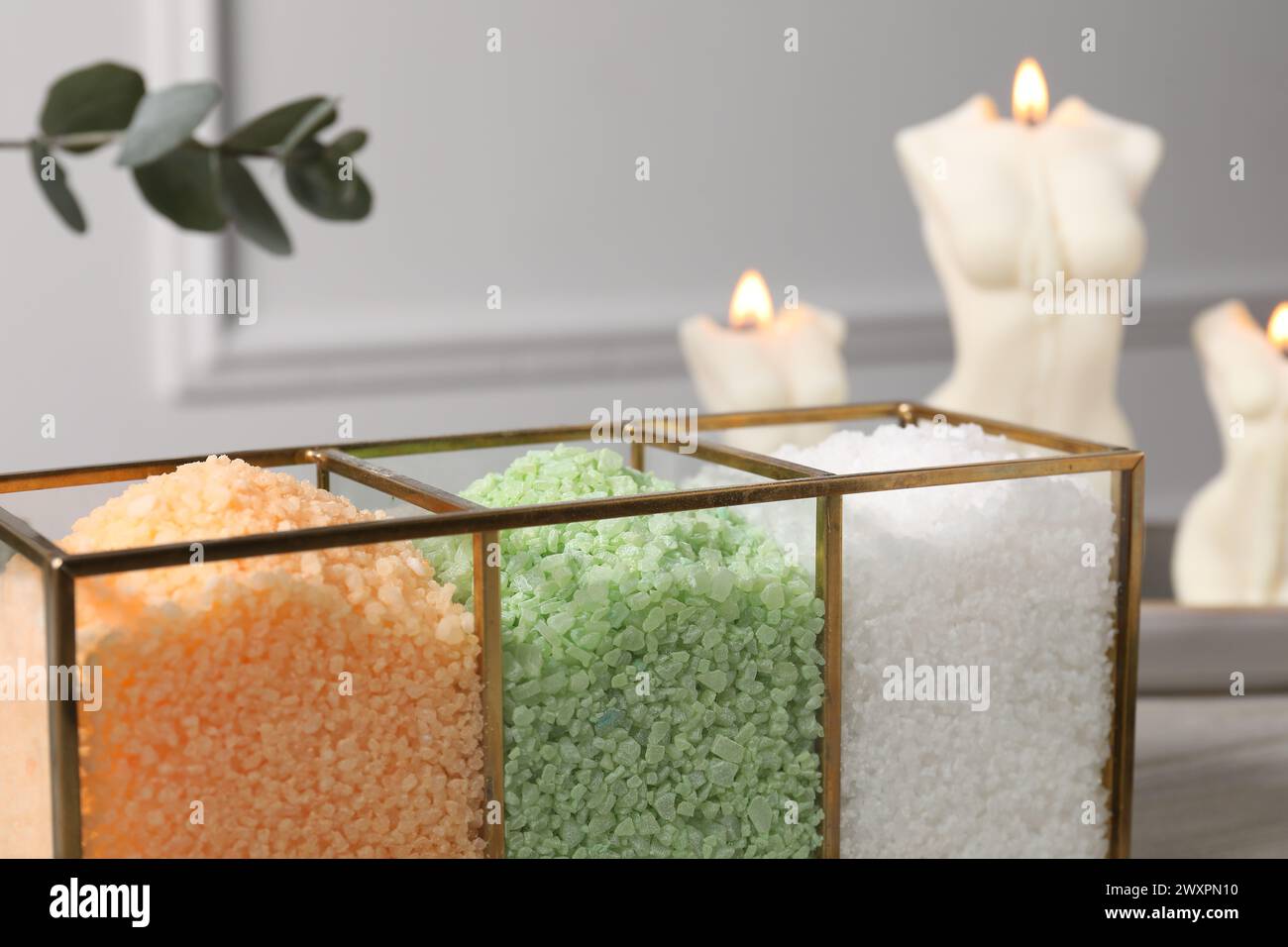Types of salt hi-res stock photography and images - Alamy