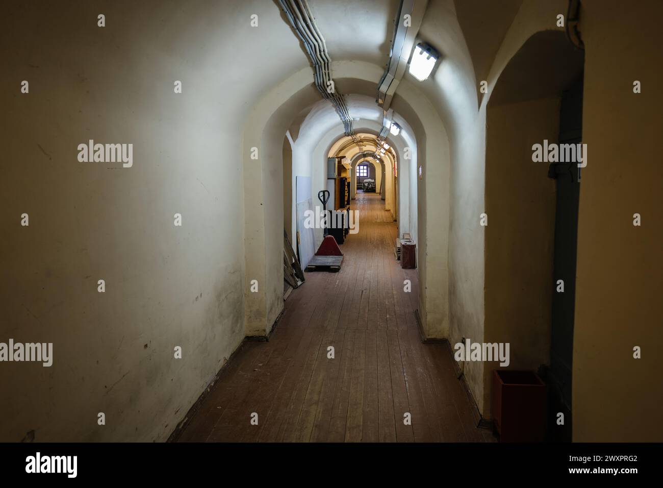 Wine cellar corridor brick vault hi-res stock photography and images ...