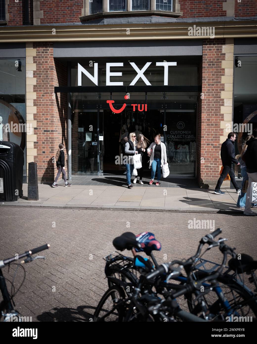 Retail retailer fashion hi-res stock photography and images - Alamy