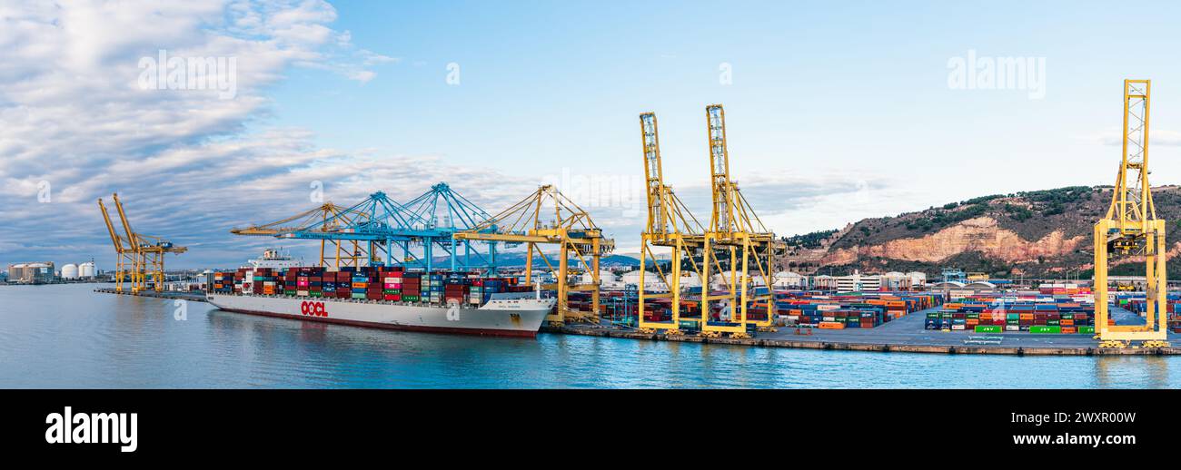Container Port and Ships, Barcelona, Spain, Europe Stock Photo - Alamy