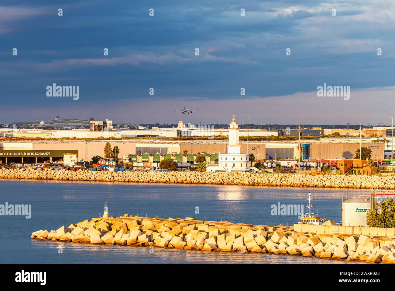 Very import lighthouse hi-res stock photography and images - Alamy