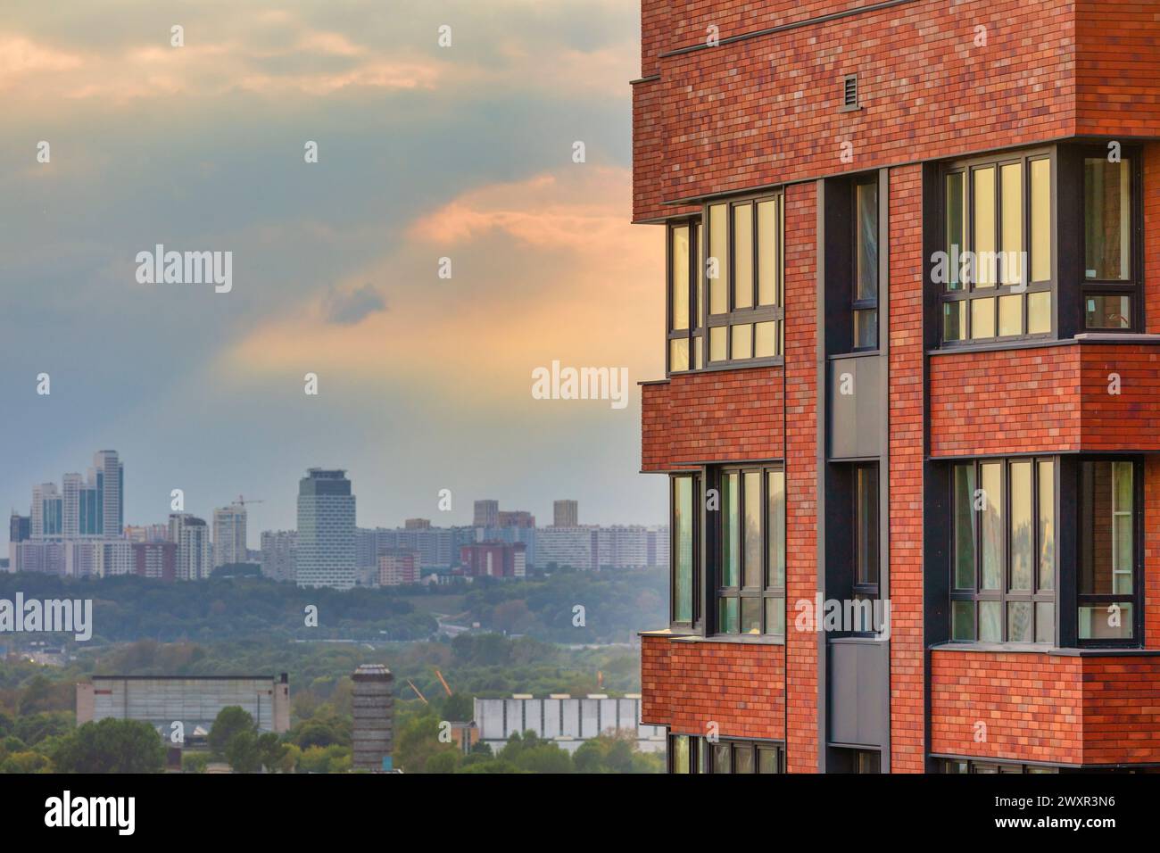Moscow russia luxury apartment house hi-res stock photography and ...