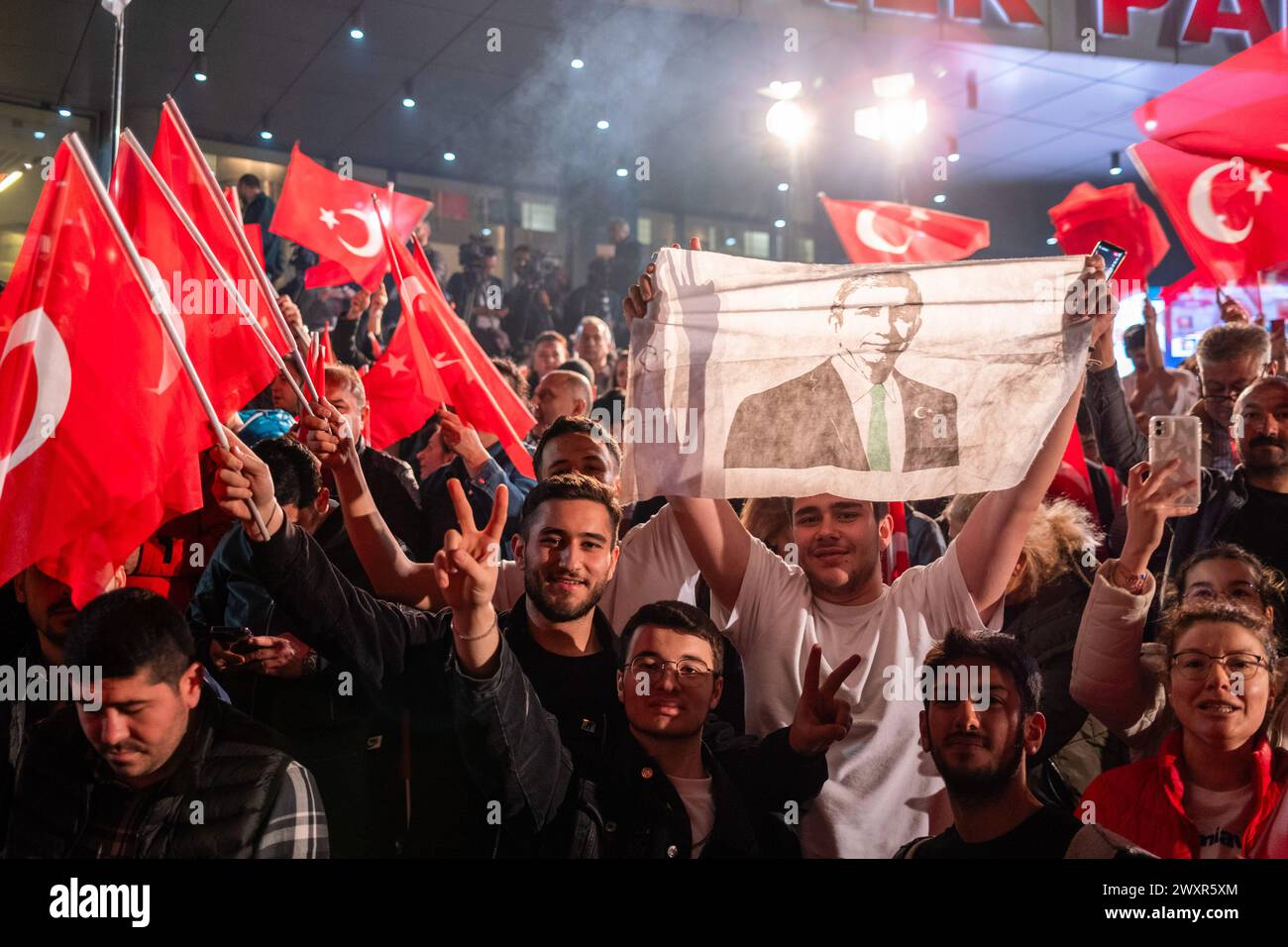 Metropolitan municipality mayorship hi-res stock photography and images ...