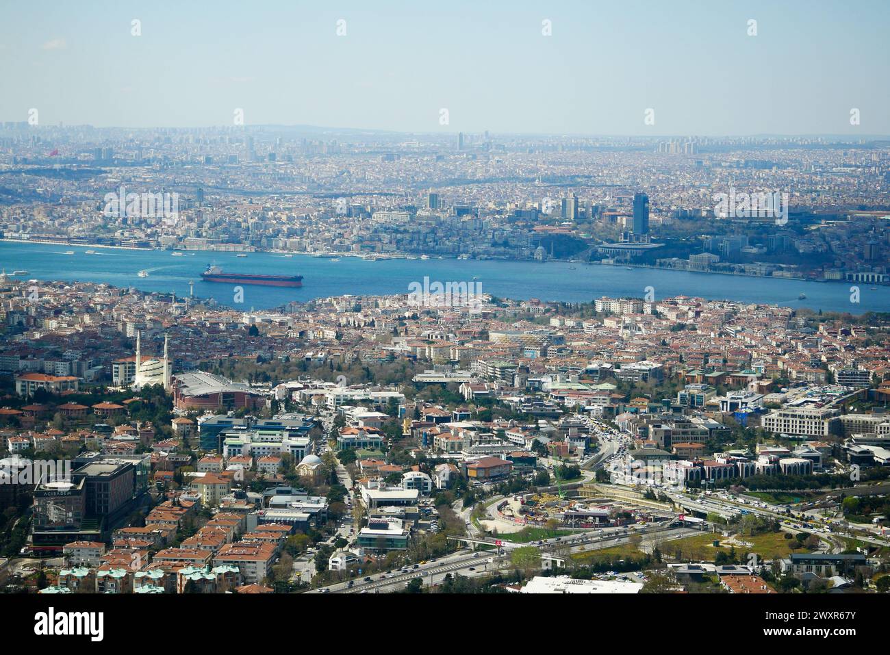 Instanbul turkey river hi-res stock photography and images - Alamy