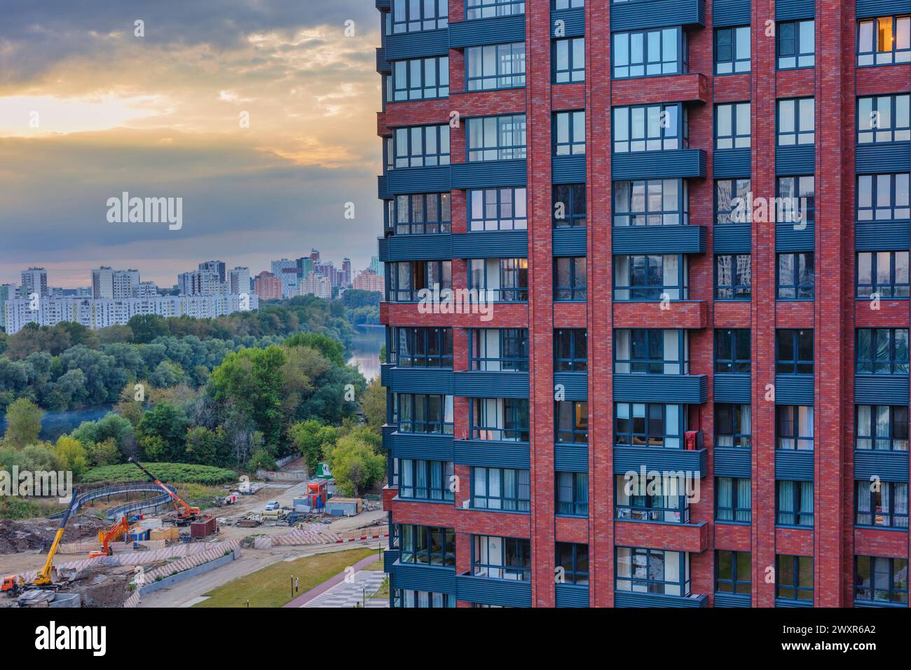 Moscow russia luxury apartment house hi-res stock photography and ...