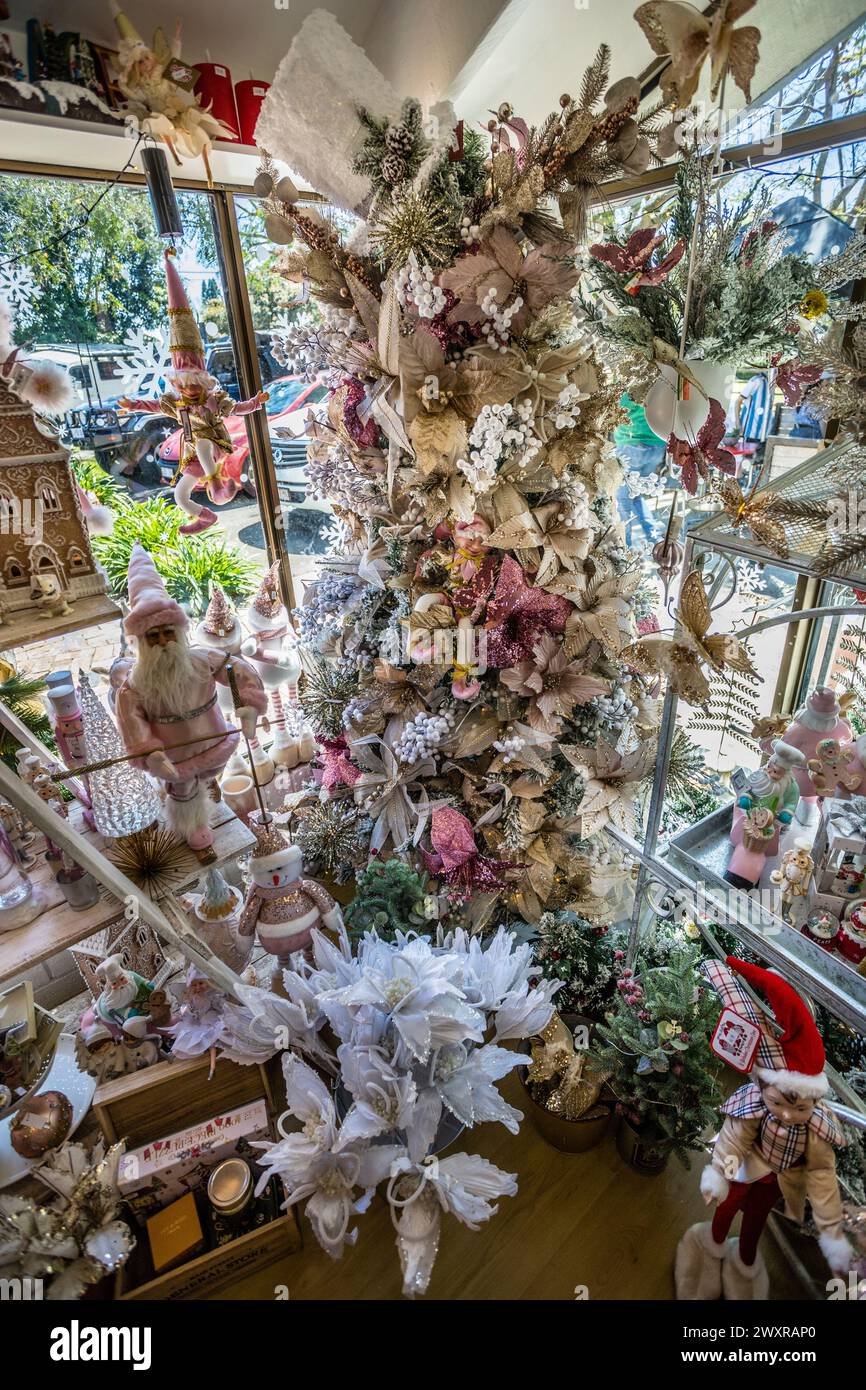 christmas tree display at an all year christmas shop on Tambourine ...