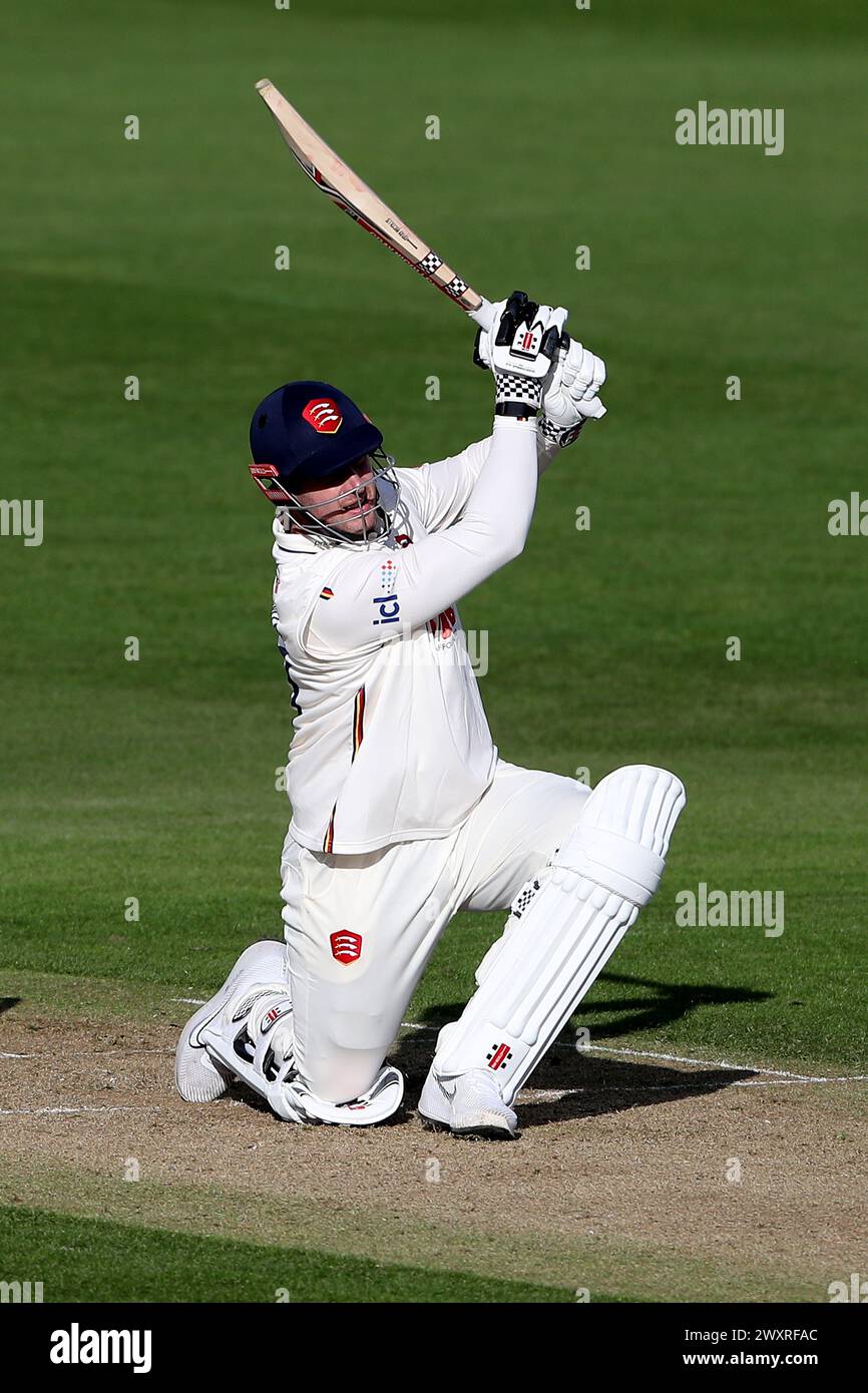Simon Harmer hits 6 runs for Essex during Essex CCC vs Middlesex CCC ...