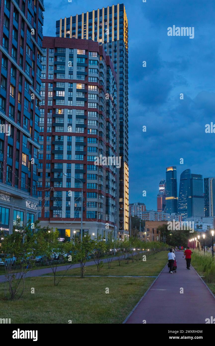 Moscow apartment block night hi-res stock photography and images - Alamy