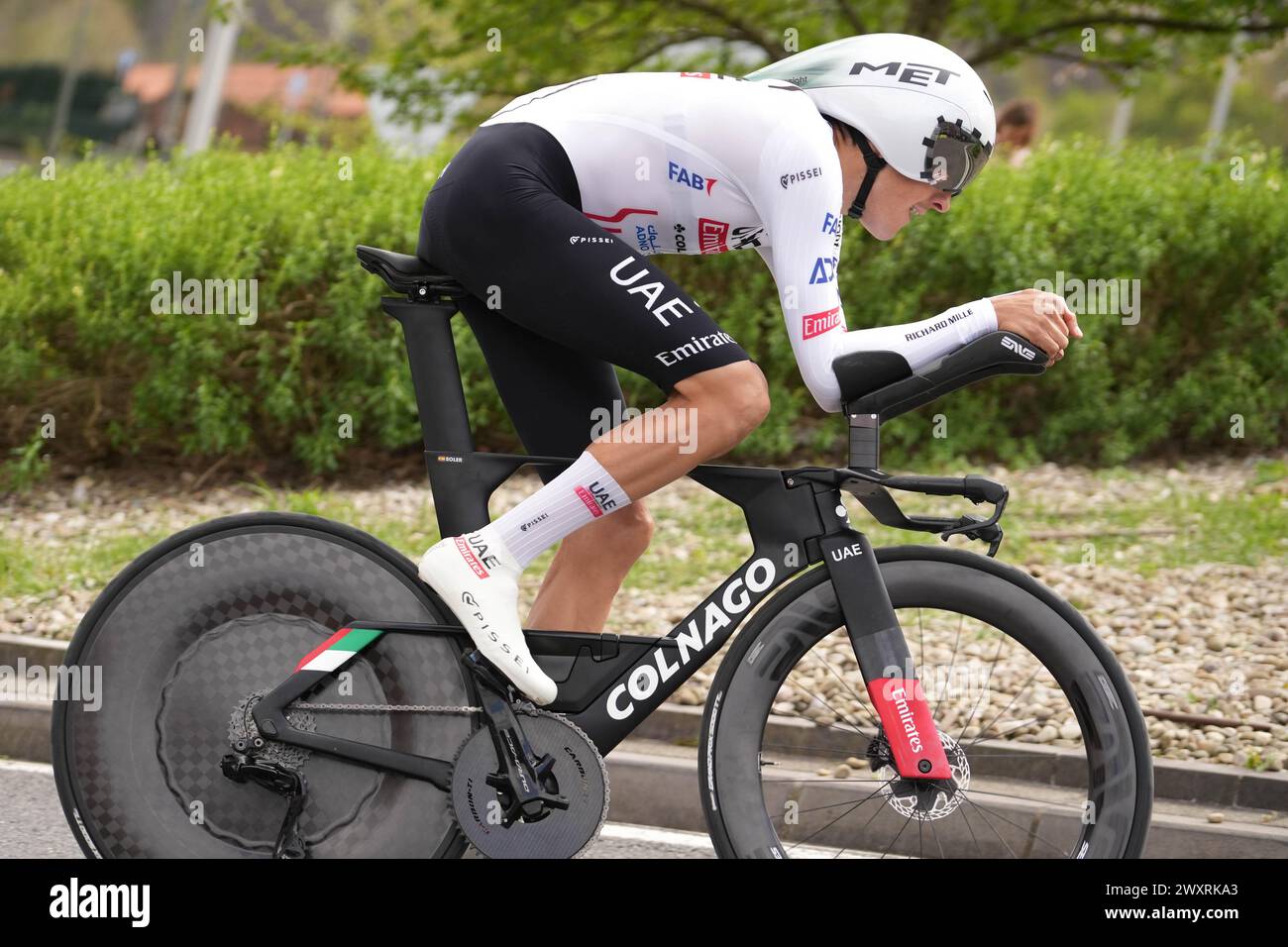 Irun, Espagne. 01st Apr, 2024. Marc Soler Giménez of UAE Team Emirates ...