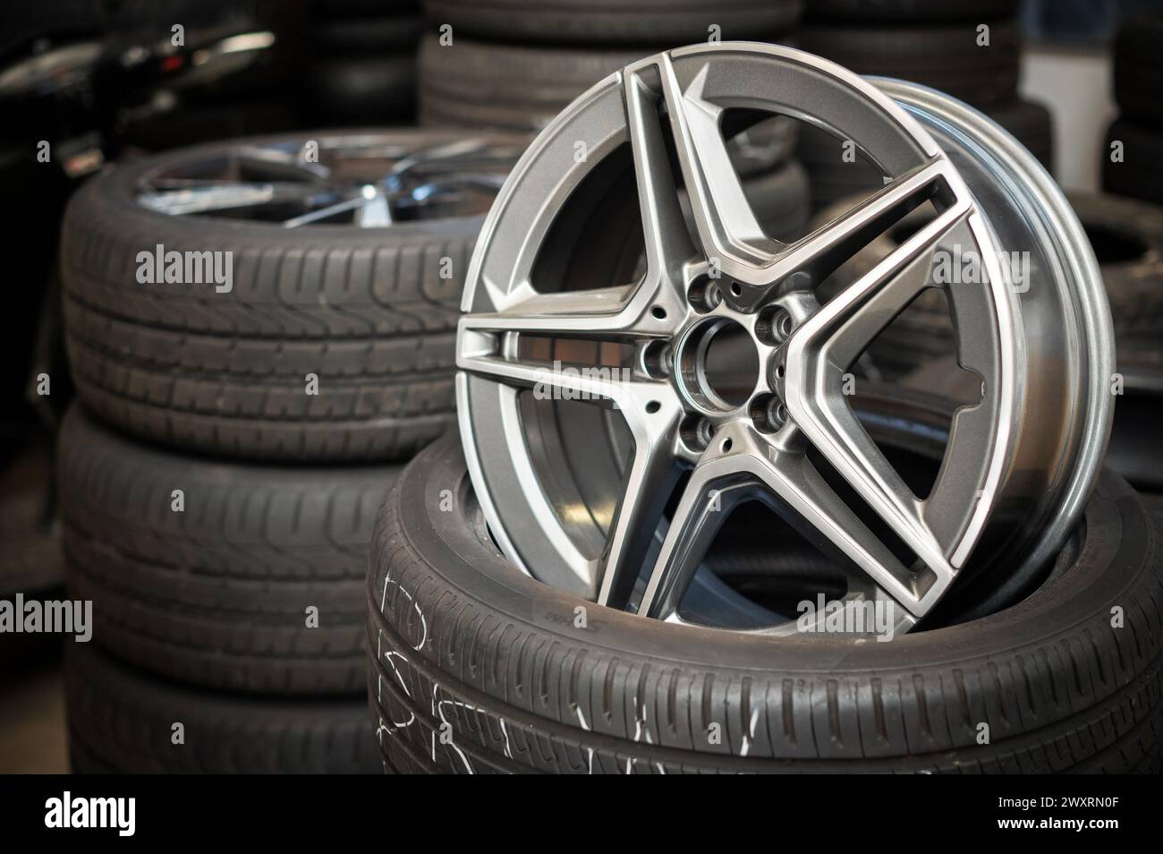 New workshop hi-res stock photography and images - Alamy