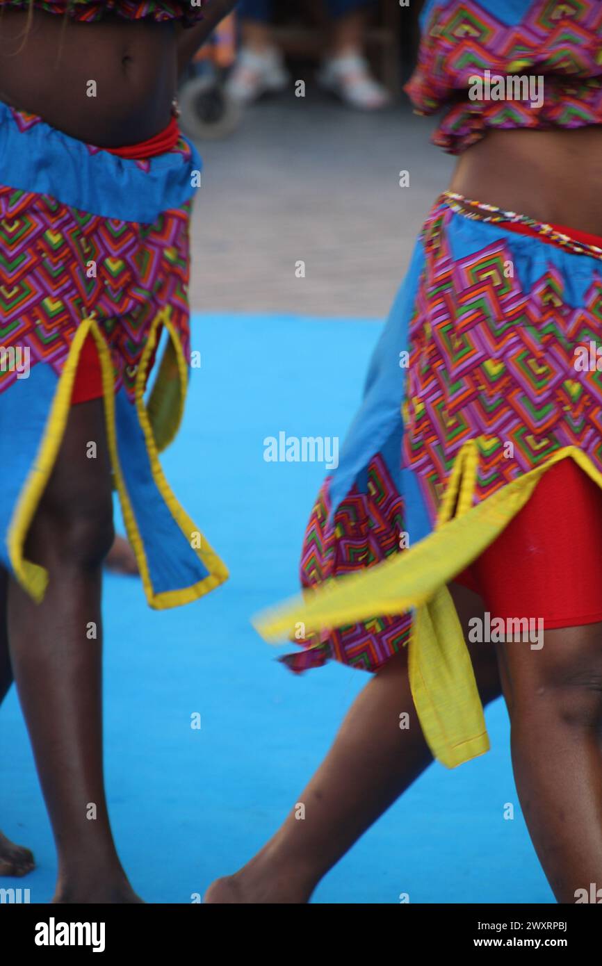 A group of African folk dancers Stock Photo - Alamy